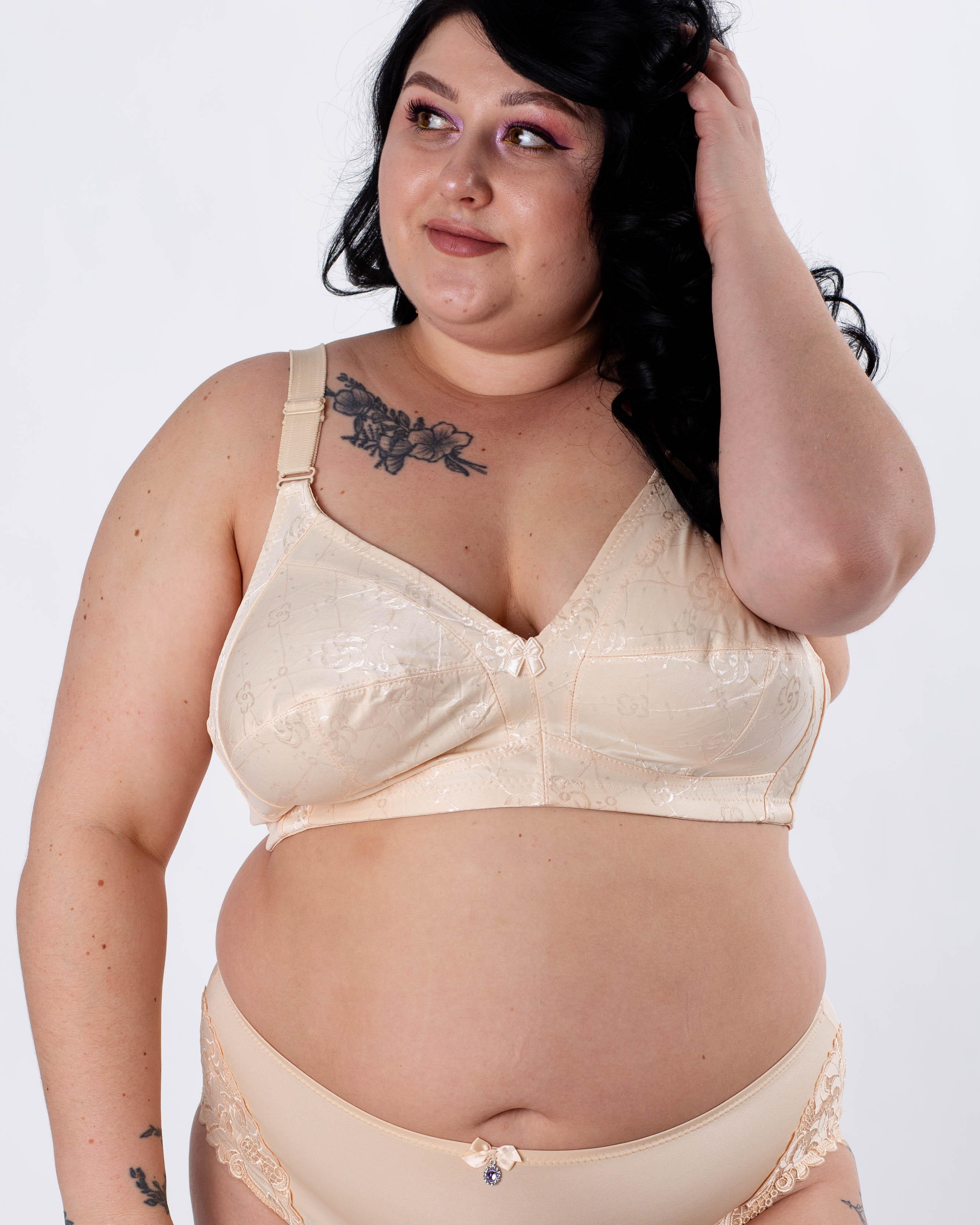 Бюстгальтер без кісточок Luerrose 556 бежевий 5522-3